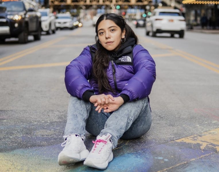 Perfil: Ari the Indigo, una Latina rapera en AU arrasando en la ...