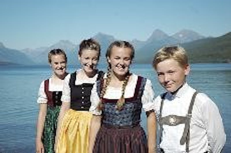 Von Trapp teenagers charm with songs, stories - The Eagle