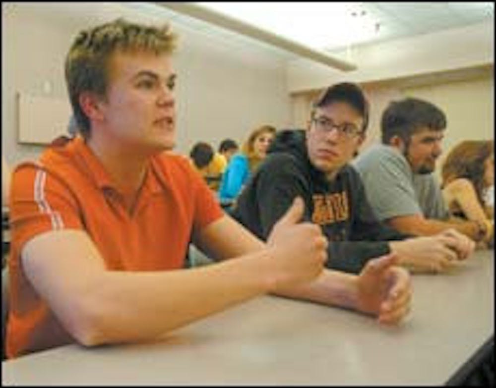 Honors dean, students debate future fee - The Arizona State Press