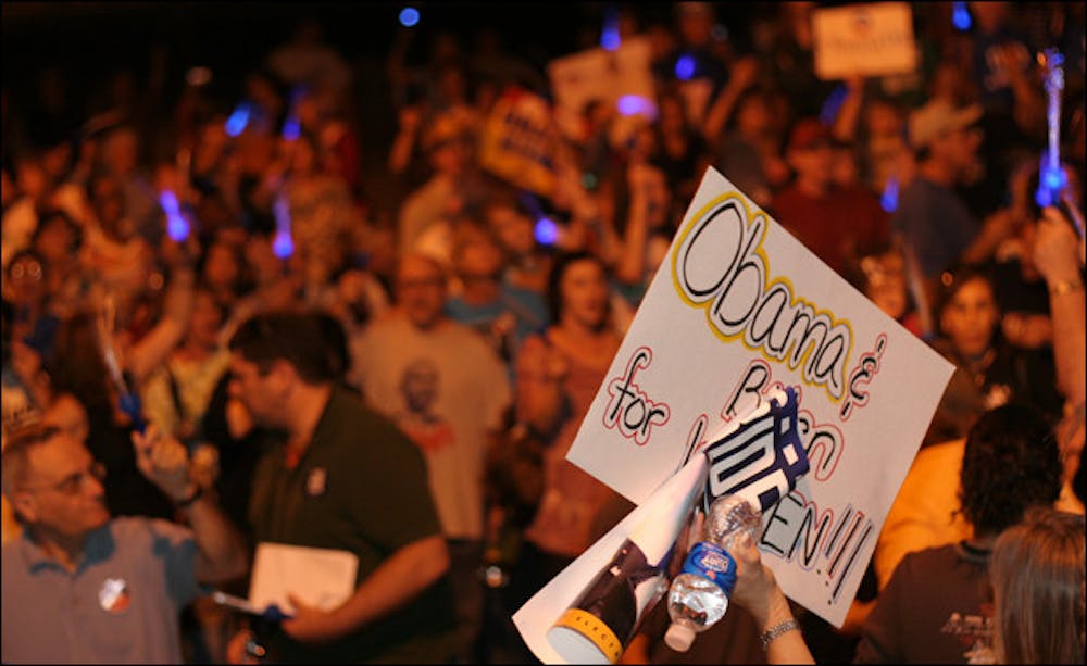 Hundreds rally for Obama at ASU - The Arizona State Press
