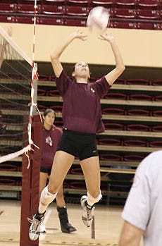 Volleyball back for more - The Arizona State Press