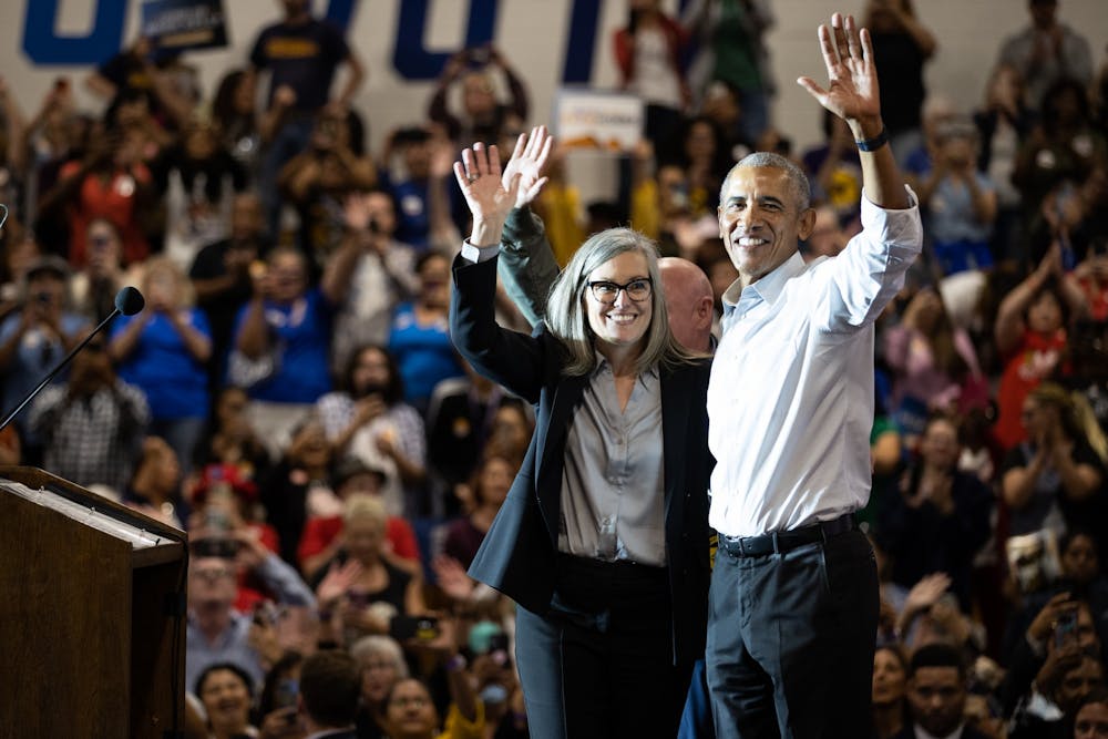 Barack Obama joins Arizona Democrats in Phoenix to motivate voters ...