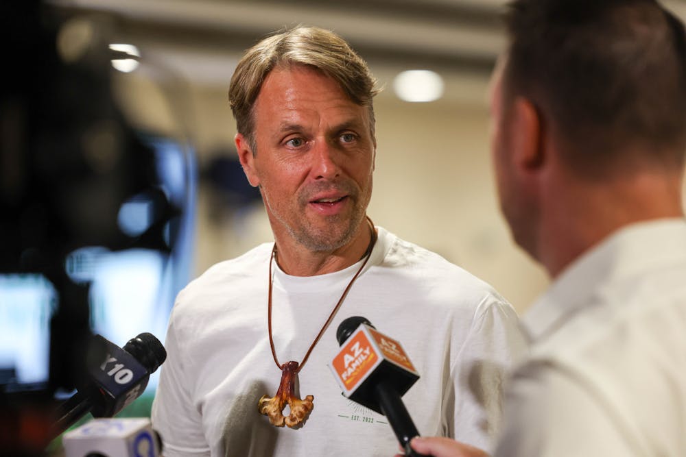 ‘Fun guy’ Jake Plummer promotes mushrooms at ASU Shroom Symposium - The ...