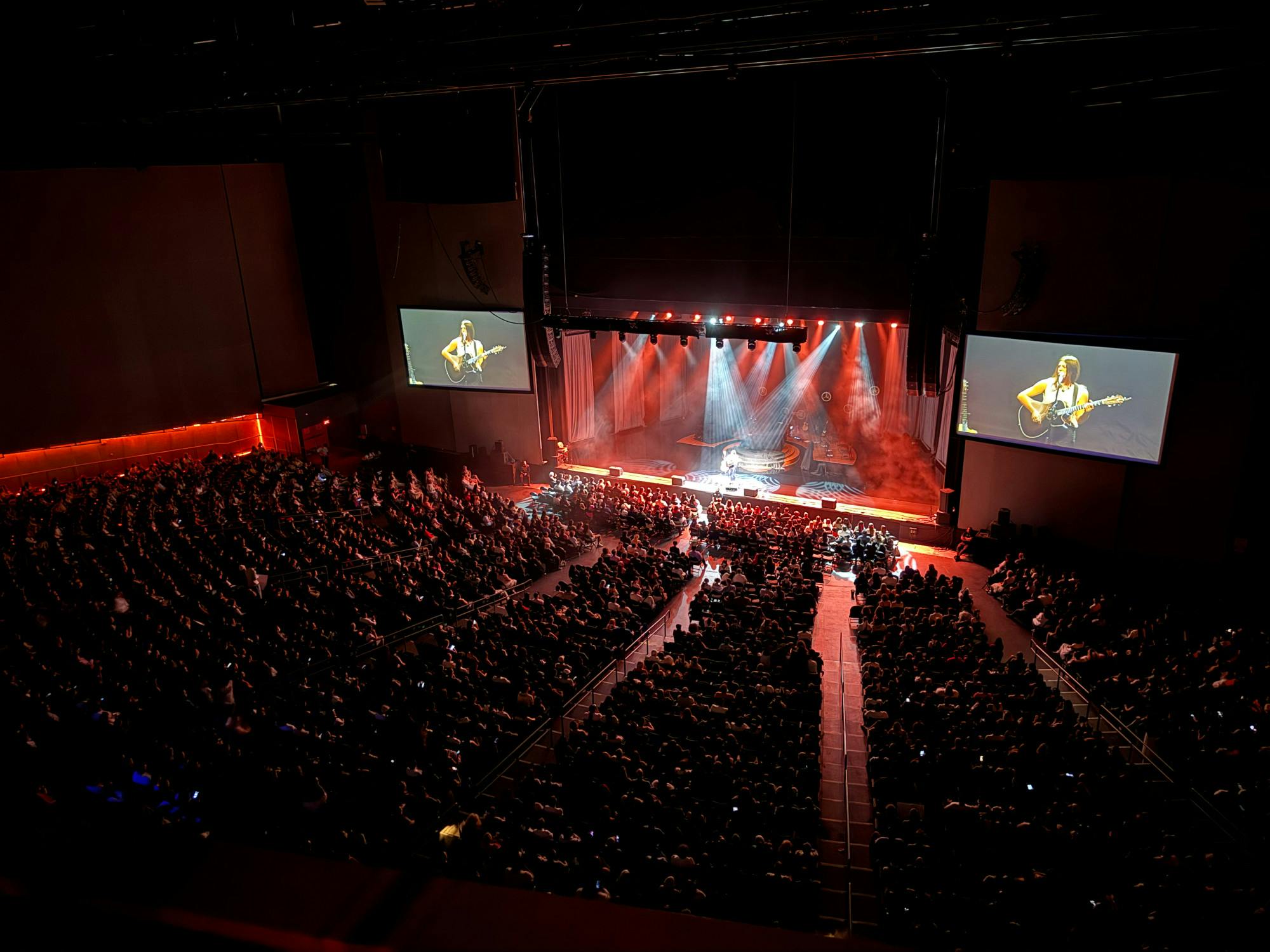 The Echo-laufey-concert.jpg - The Arizona State Press