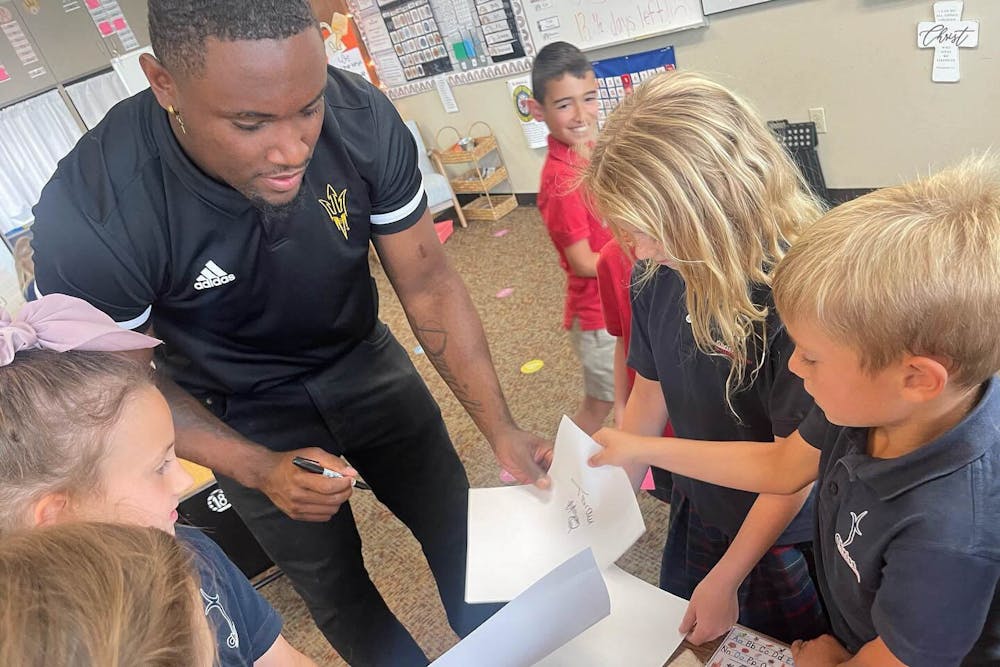 Making Kids Smile: Linebacker Tre Brown spends his time off the field ...