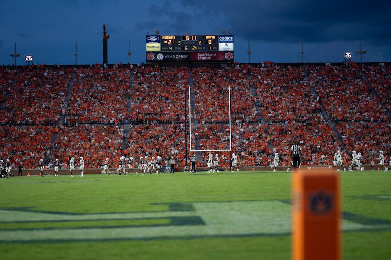 Auburn Records Second Straight Season Sellout Despite Shaky Start - Eagle Eye TV