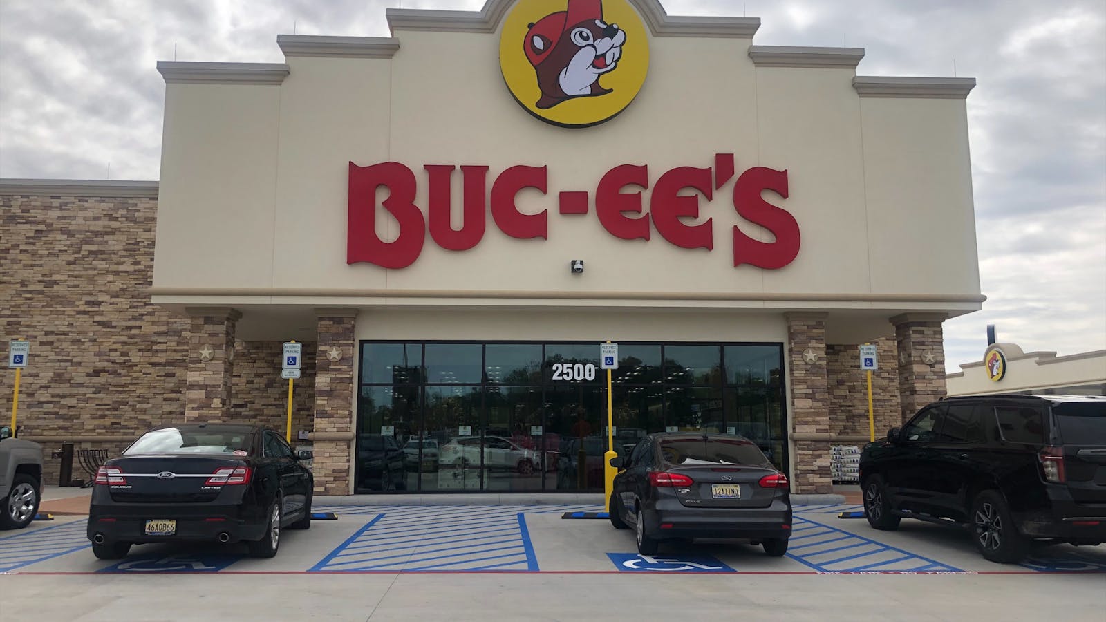 Buc Ees Fourth Location In Alabama Opens In Auburn The Auburn Plainsman