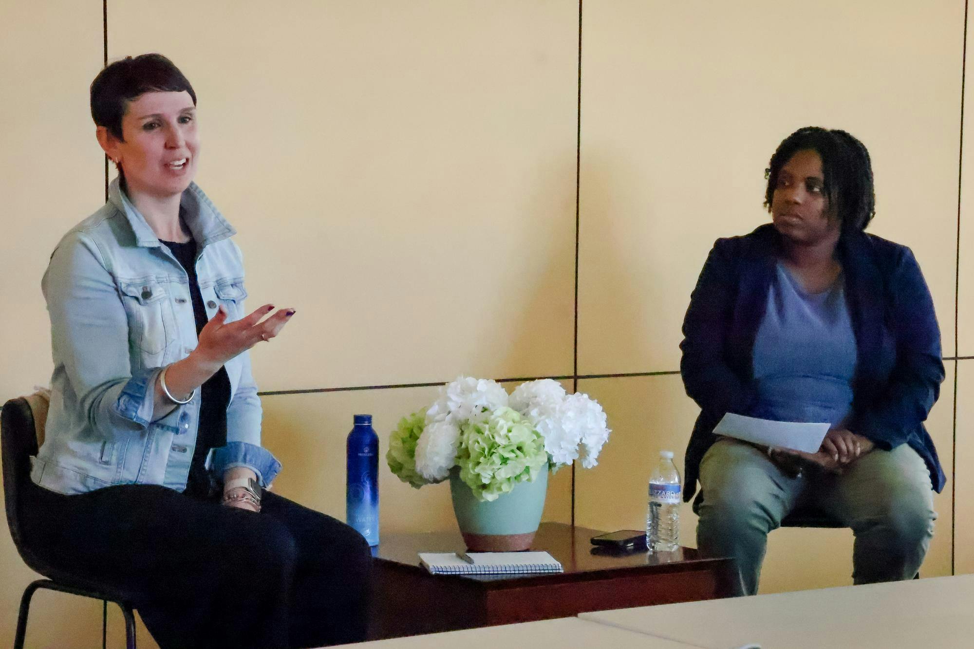 Former congressional foreign policy advisor gives strategies to ...