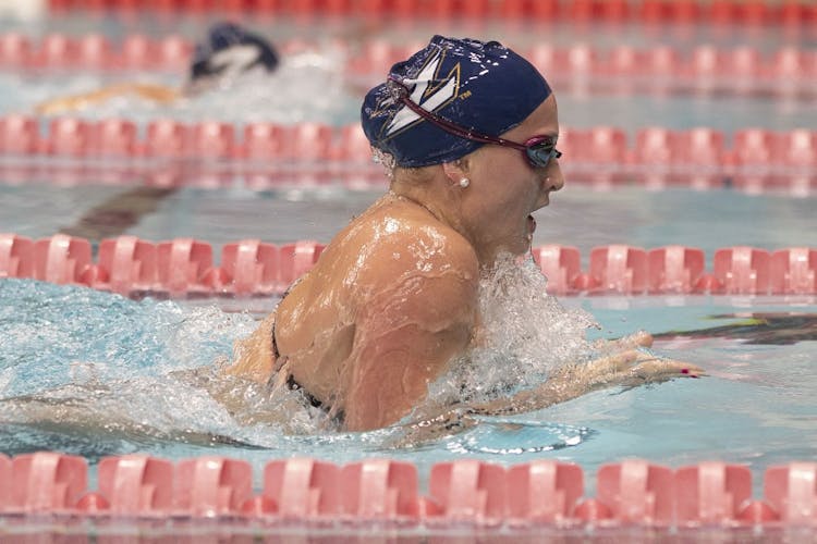 Ball State Woman's Swimming and Diving team faced Akron this weekend ...