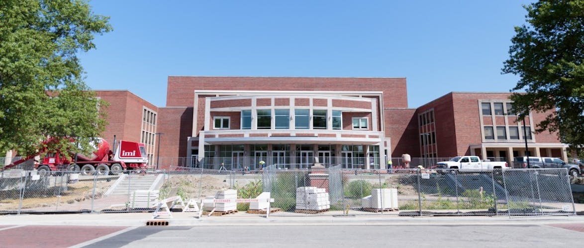 The New Face of John R. Emens Auditorium - Ball State Daily