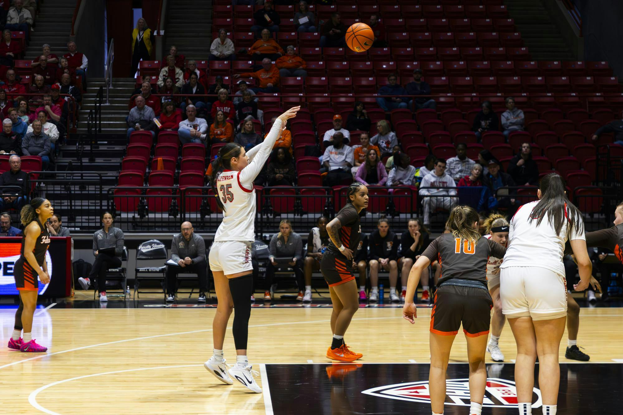 Ball State Women's Basketball beats Bowling Green for Valentine's Day ...