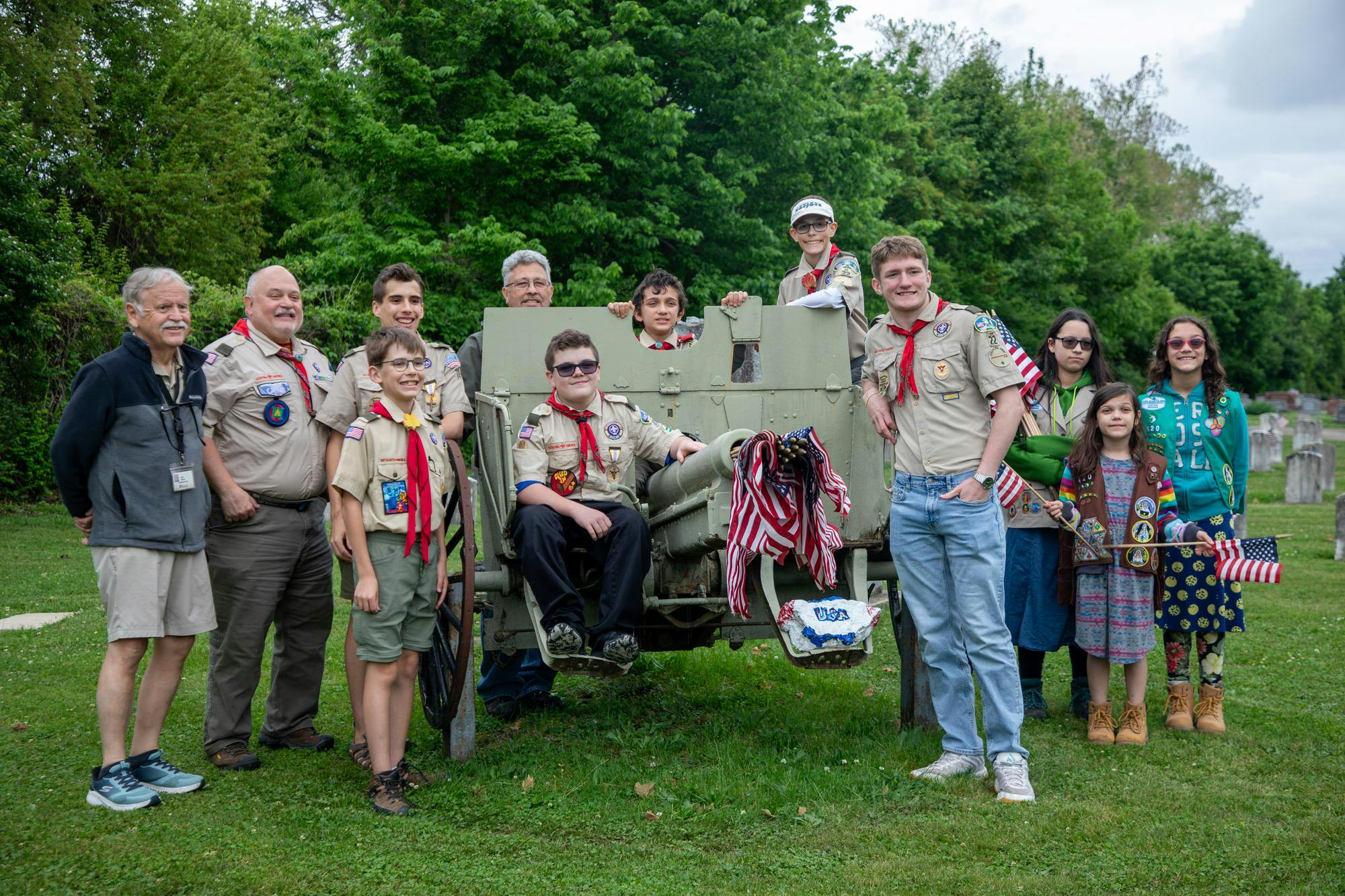 Muncie Boy Scouts’ Troop 22 honors veterans at Beech Grove Cemetery ...