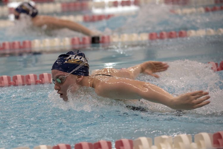 Ball State Woman's Swimming and Diving team faced Akron this weekend ...
