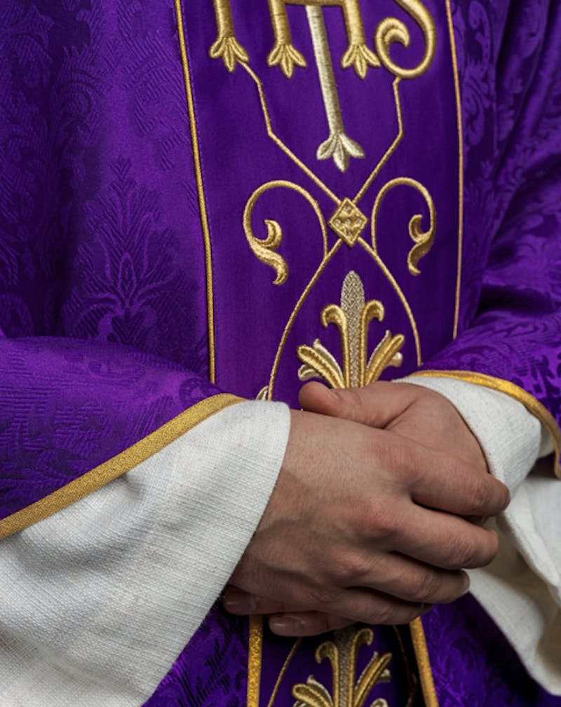 How to Choose the Right Altar Cloth? - Cardinal Media
