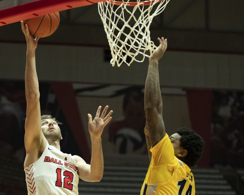 Cardinals beat Kent State, Ish hits 1000 - The Daily News