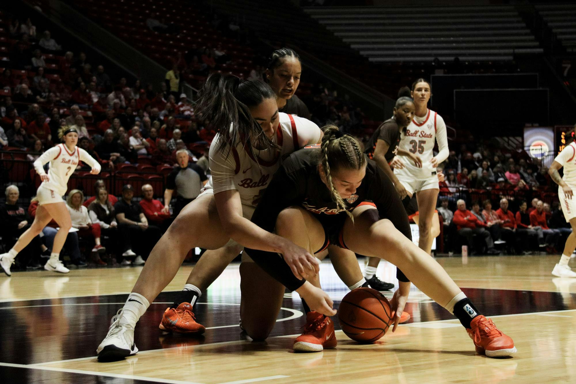 Ball State Women's Basketball beats Bowling Green for Valentine's Day ...