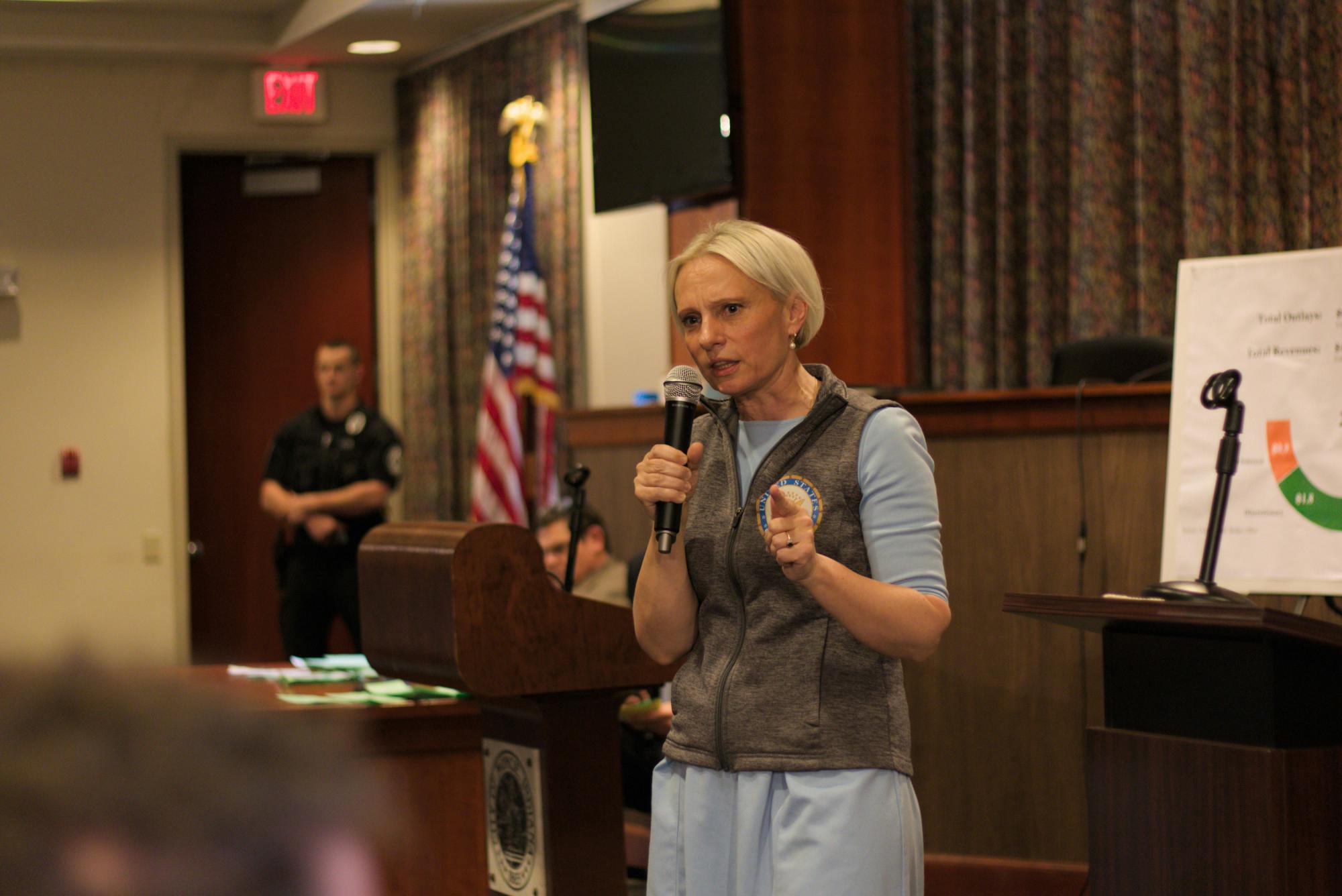 Victoria Spartz hosts hostile Town Hall - Ball State Daily News