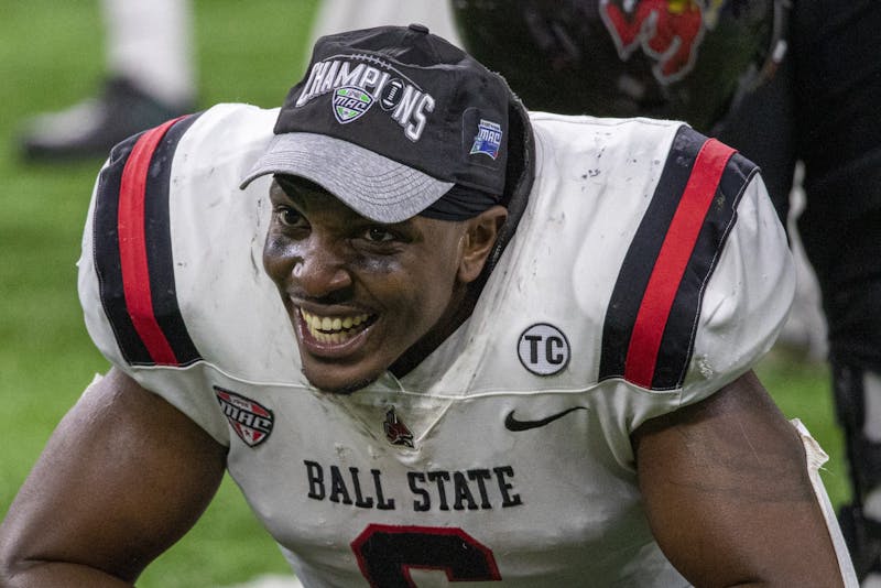 Cardinals beat Buffalo for MAC Championship trophy - The Daily News