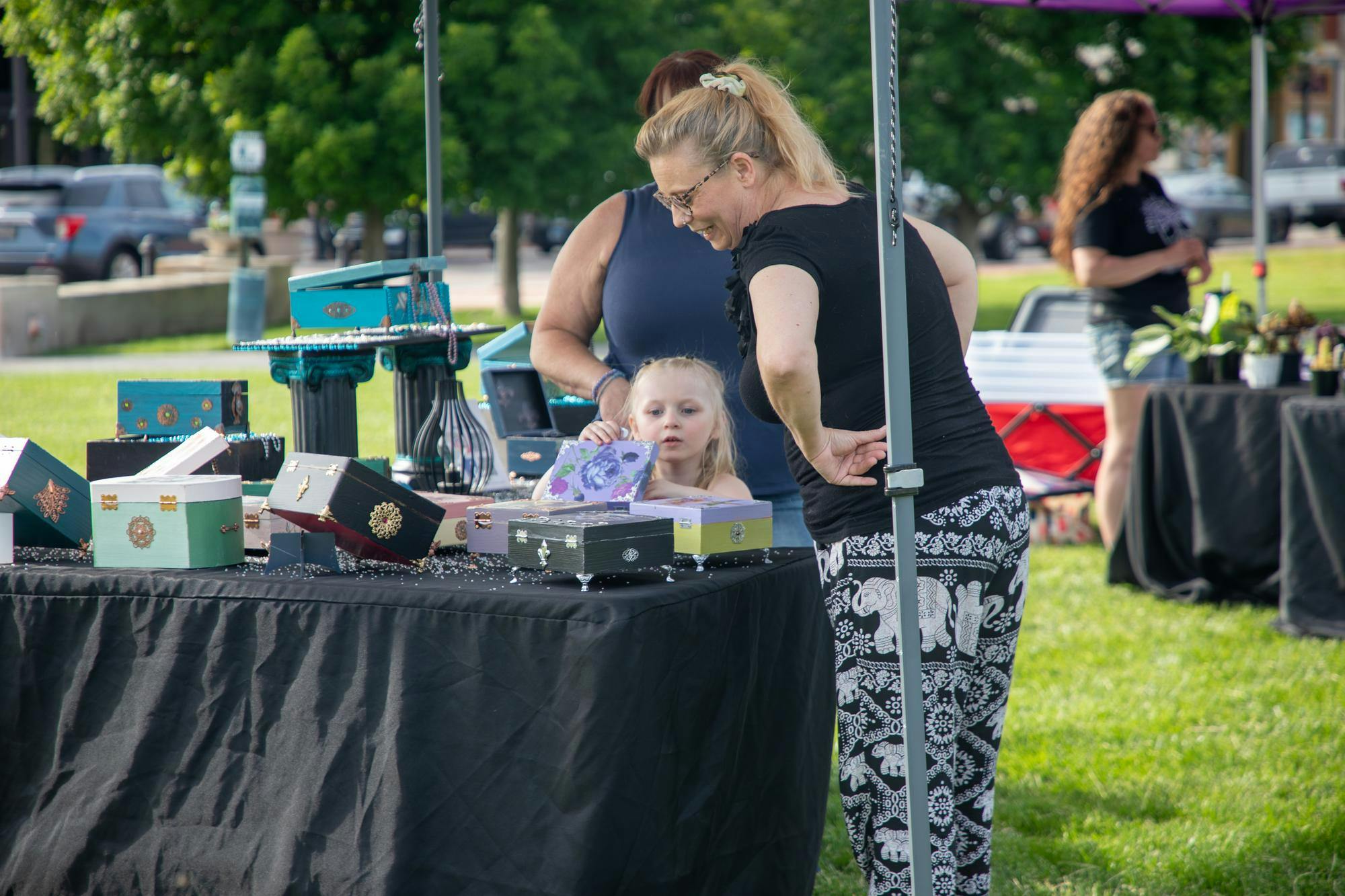 Grow With Women hosts third annual fashion show in downtown Muncie ...