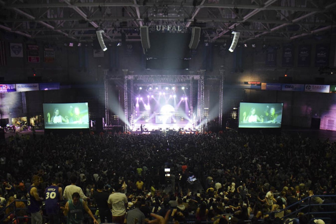 UB's Spring Fest 2016 packs Alumni Arena - The Spectrum