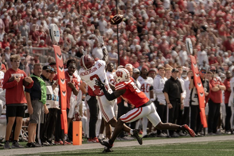 PHOTOS: Badgers fail to ebb the Crimson Tide, 10-42 - The Daily Cardinal