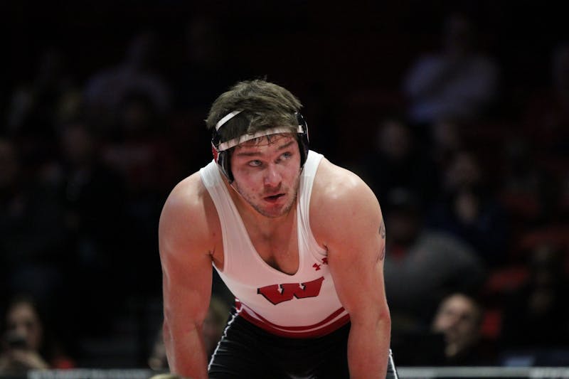 Wisconsin wrestling opens season with strong 41-4 home performance ...