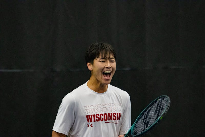 Badgers dominate Illinois State in unstoppable 7-0 sweep - The Daily ...