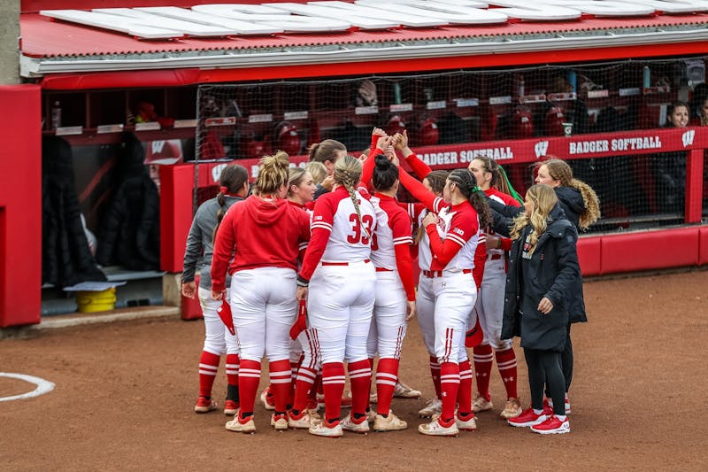 Wisconsin Badgers softball brings their record to 11-15 after 2 wins, 3 ...