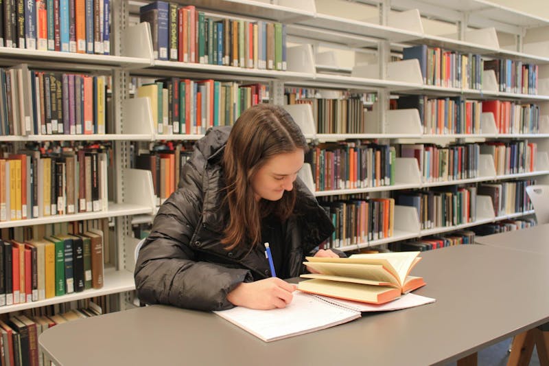 Students and professors adapt to no-tech classrooms - The Cavalier ...