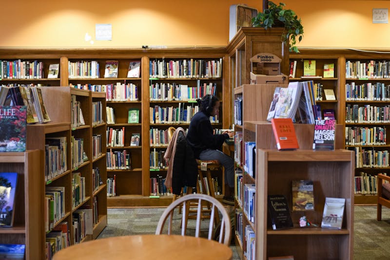 Breaking Down Barriers: Lending Library To Offer New Undergraduate ...