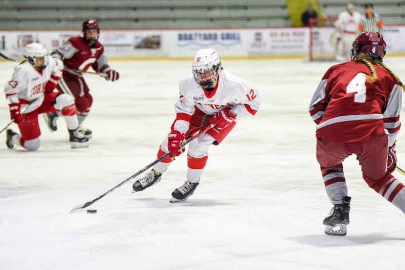 Izzy Daniel ’24 Wins Patty Kazmaier Award, First in Women’s Hockey’s ...
