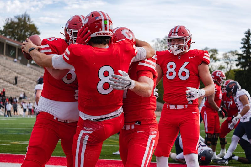 Third-Quarter Explosion Earns Football Trustee’s Cup, First Four-Game ...