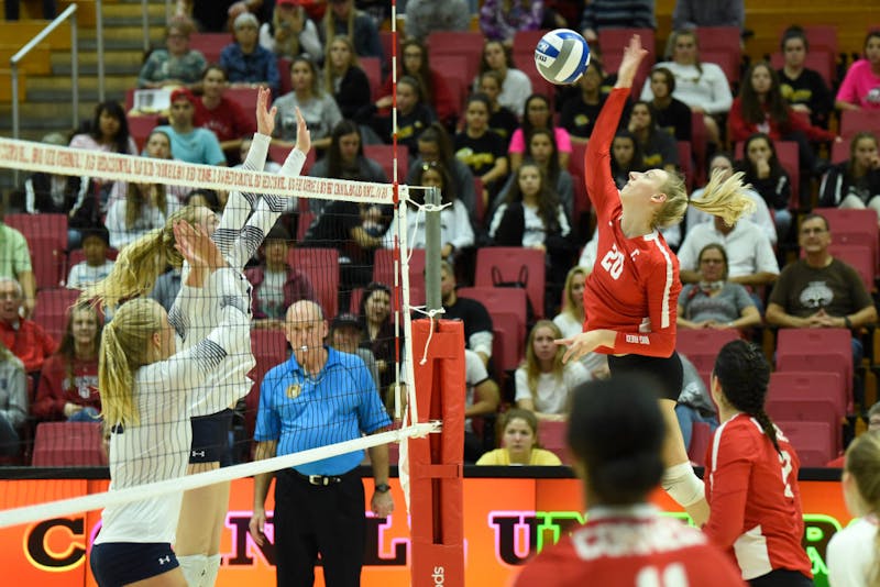 Women's Volleyball Sweeps Pair of Ivy Rivals - The Cornell Daily Sun