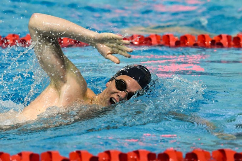 Men's and women's swimming conclude tri-meets with 1-3 showing against ...