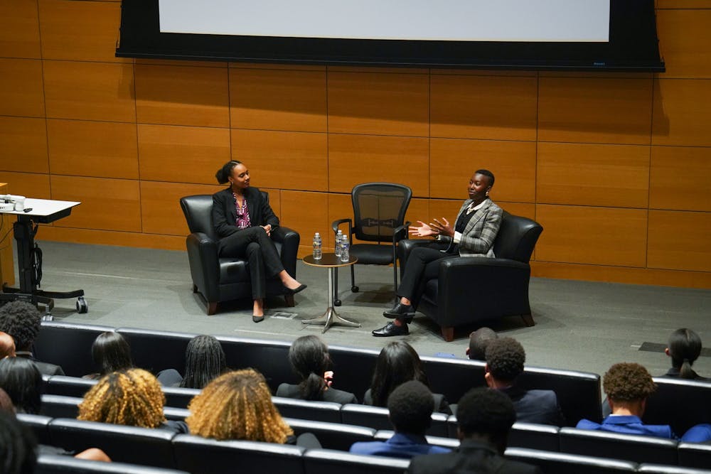 舐めるように見る男性心理