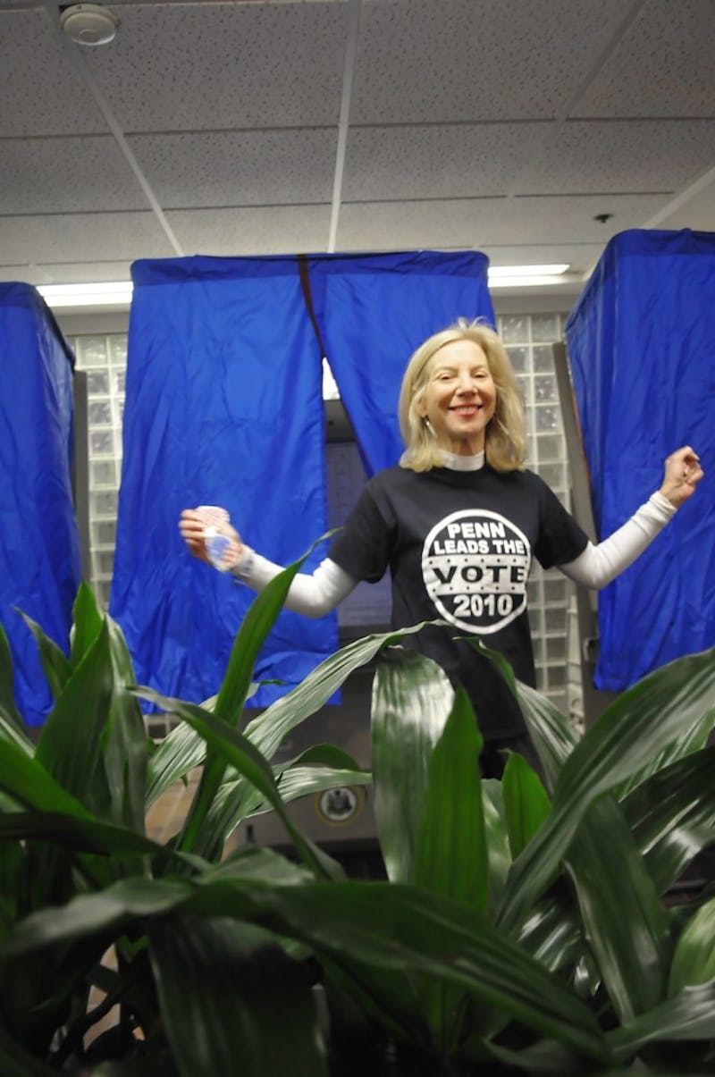 Students lead Gutmann to polls | The Daily Pennsylvanian