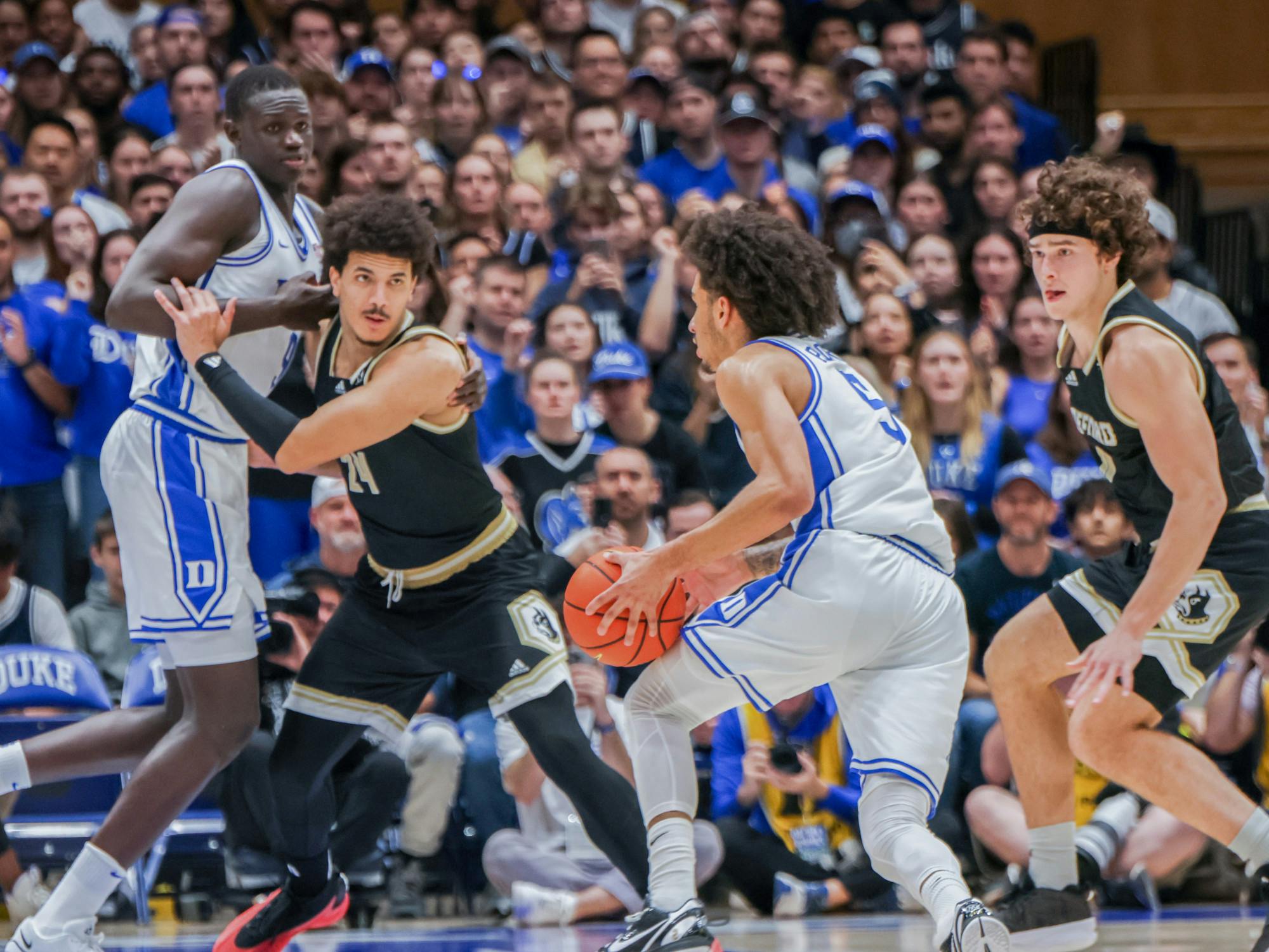 5 observations from No. 12 Duke men's basketball's first half at No. 17 ...