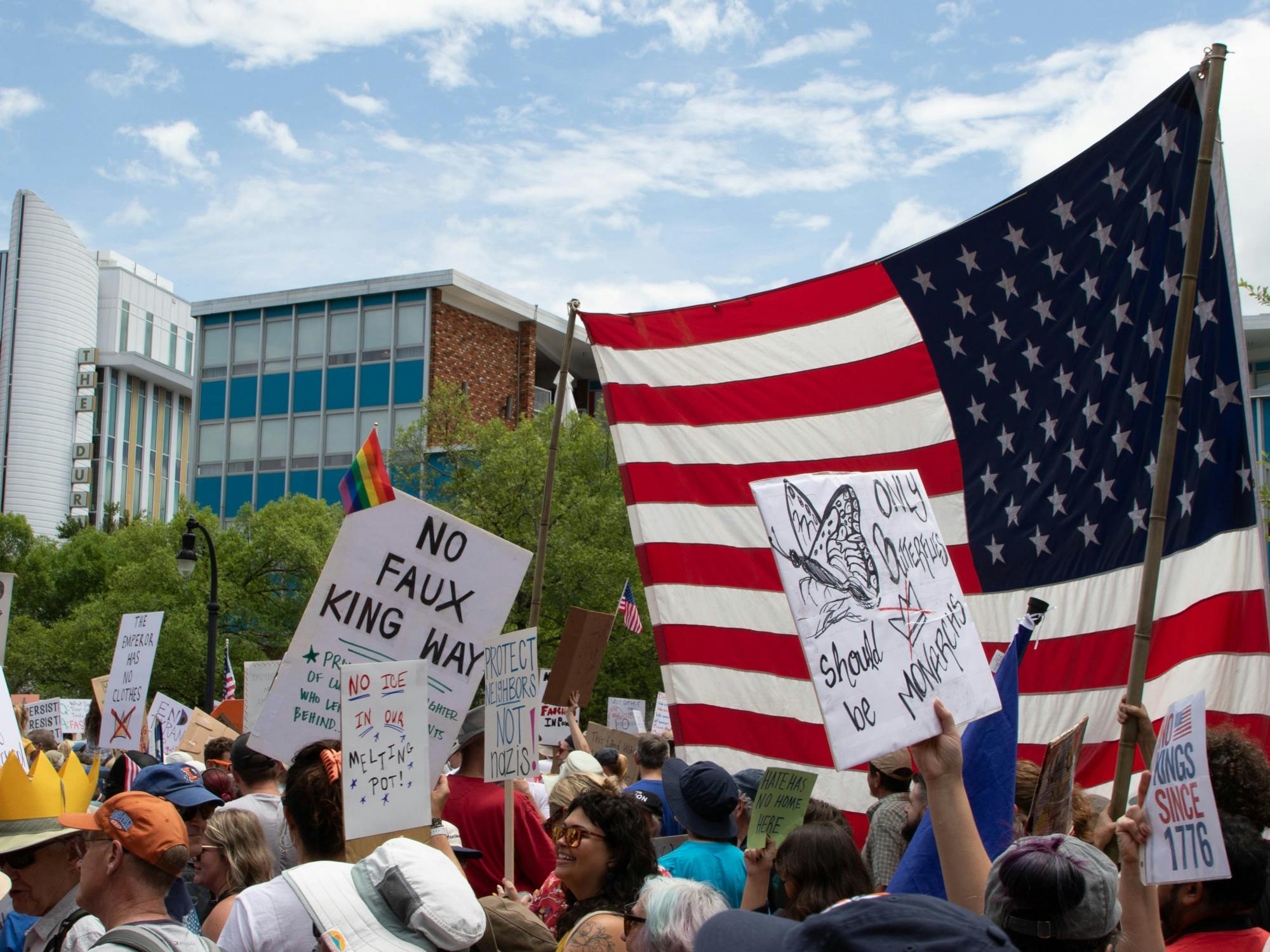 Durham says ‘No Kings, No hate’ in anti-Trump march - The Duke Chronicle