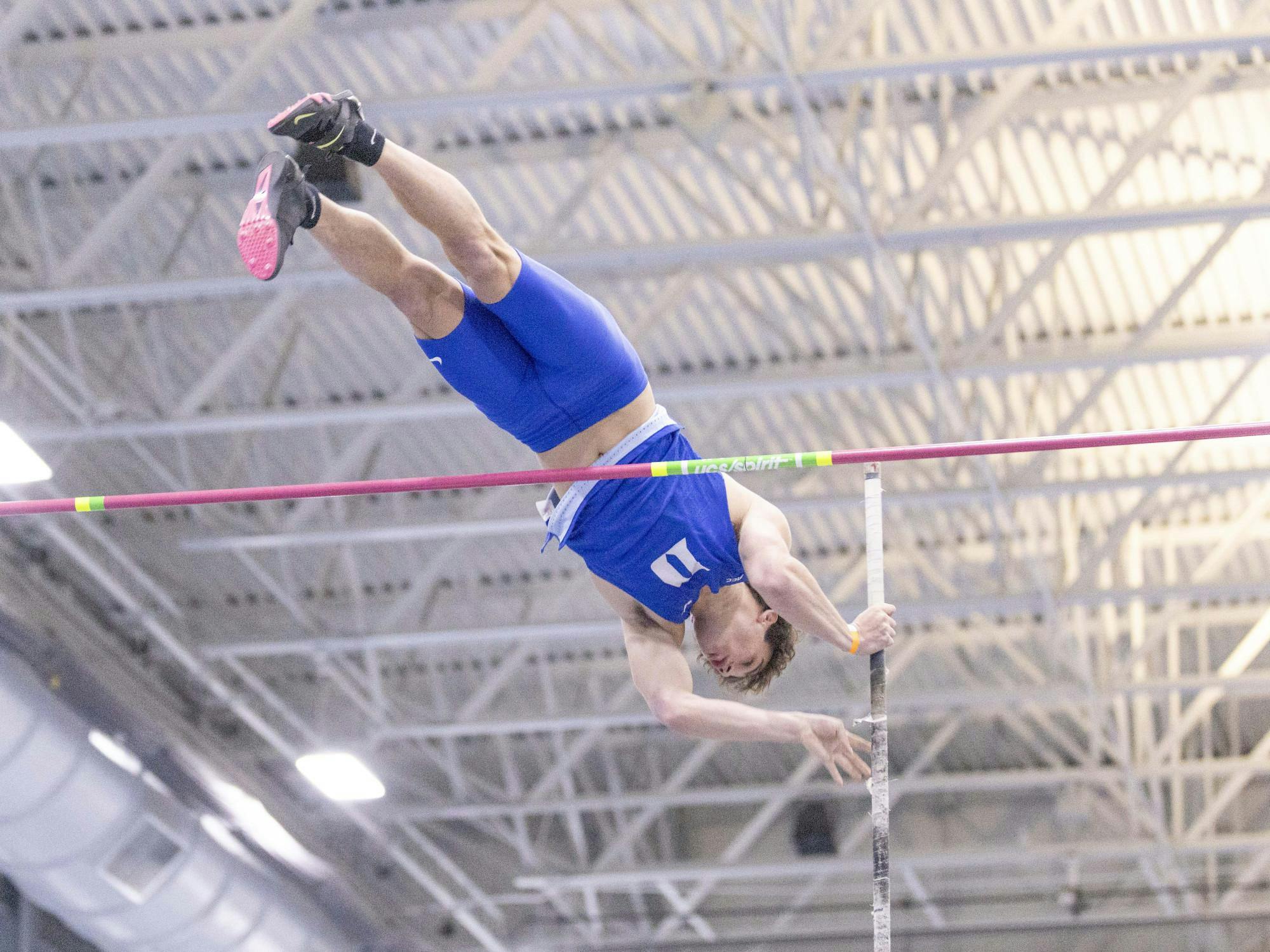 ChronSports' top 10 of 2025 — No. 3: Guttormsen takes NCAA indoor pole ...