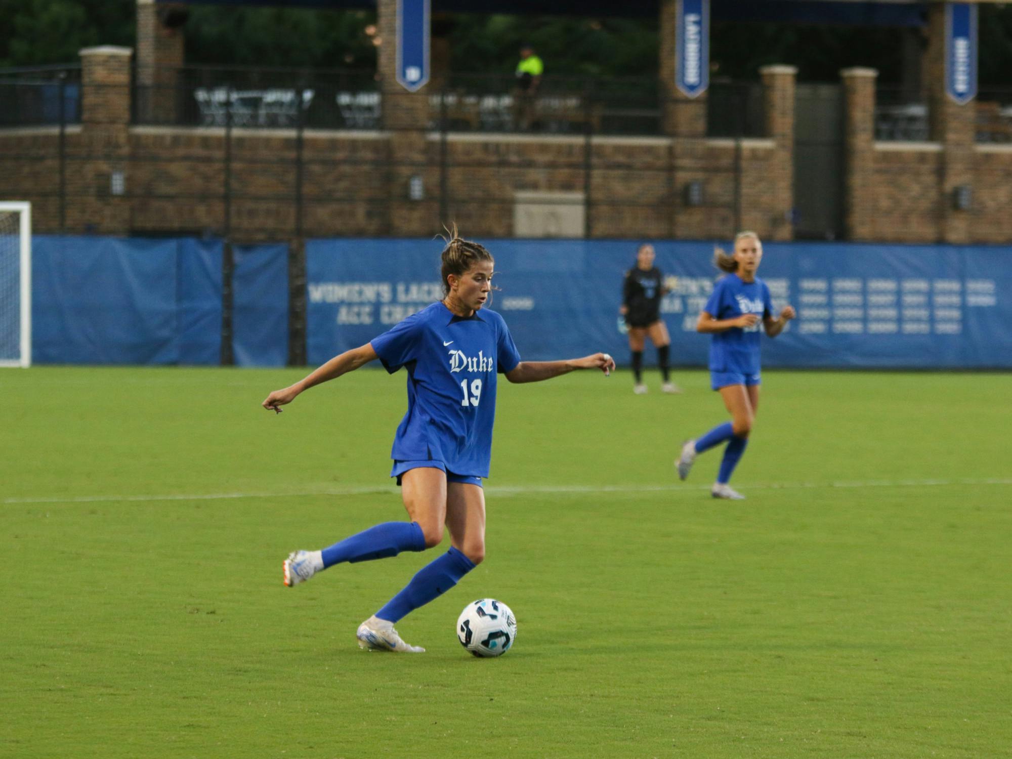 No. 1 Duke women's soccer routs No. 7 Stanford 4-1 behind Maggie Graham ...