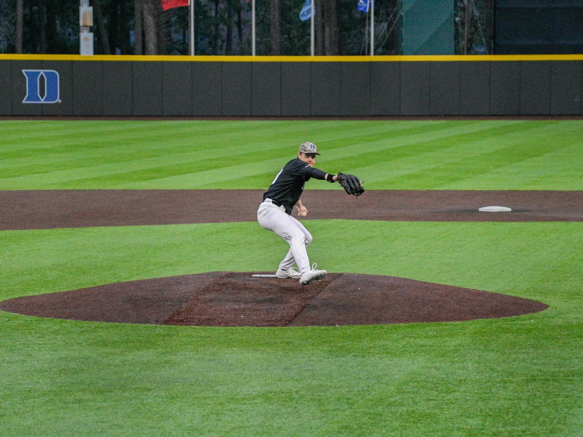 No. 13 Duke baseball keeps rolling, obliterates Davidson to keep ...