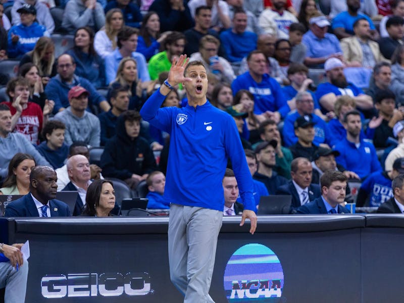 Point-Counterpoint: Is Jon Scheyer a top-5 college basketball coach ...