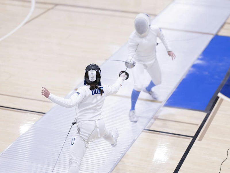 Duke men's and women's fencing each post 2 wins, 2 losses at Elite ...