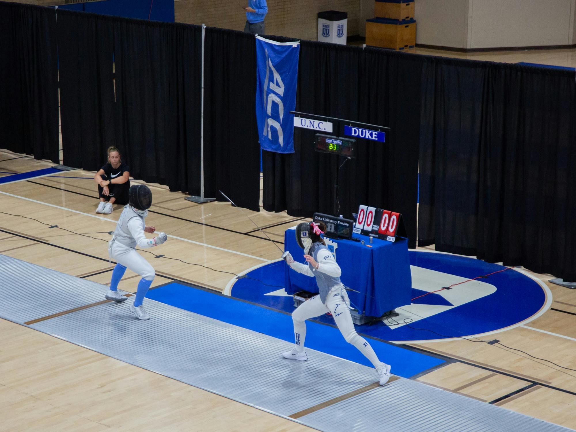 Duke fencing faces North Carolina in head-to-head matchup, men win decisive battle - The Chronicle