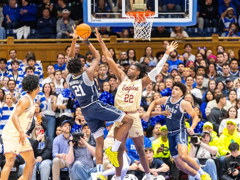 Duke men's basketball battles streaky shooting in Boston College win ...