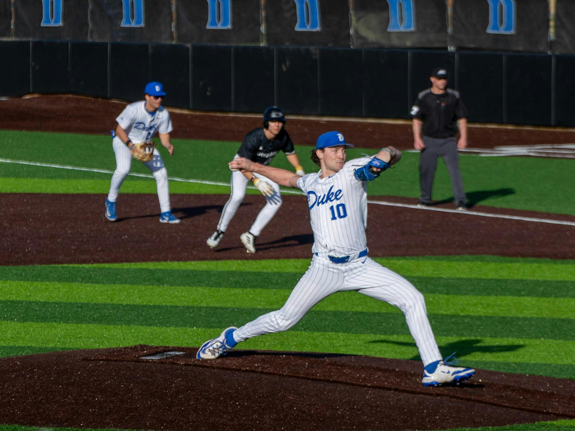 Duke baseball nearly completes perfect weekend but falls last-minute ...