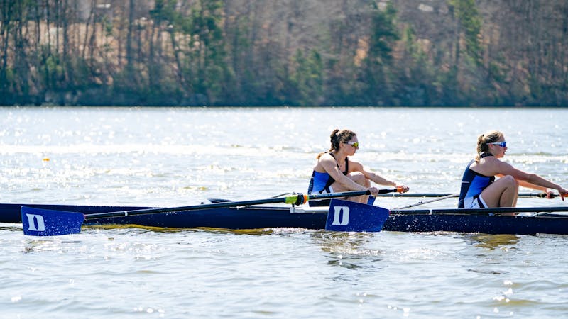 College rowing 101: A beginner's guide to the sport's terminology ...