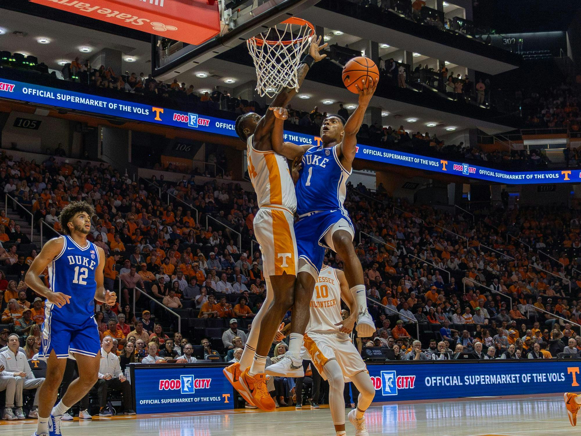 5 observations from No. 6 Duke men's basketball's first half against No ...