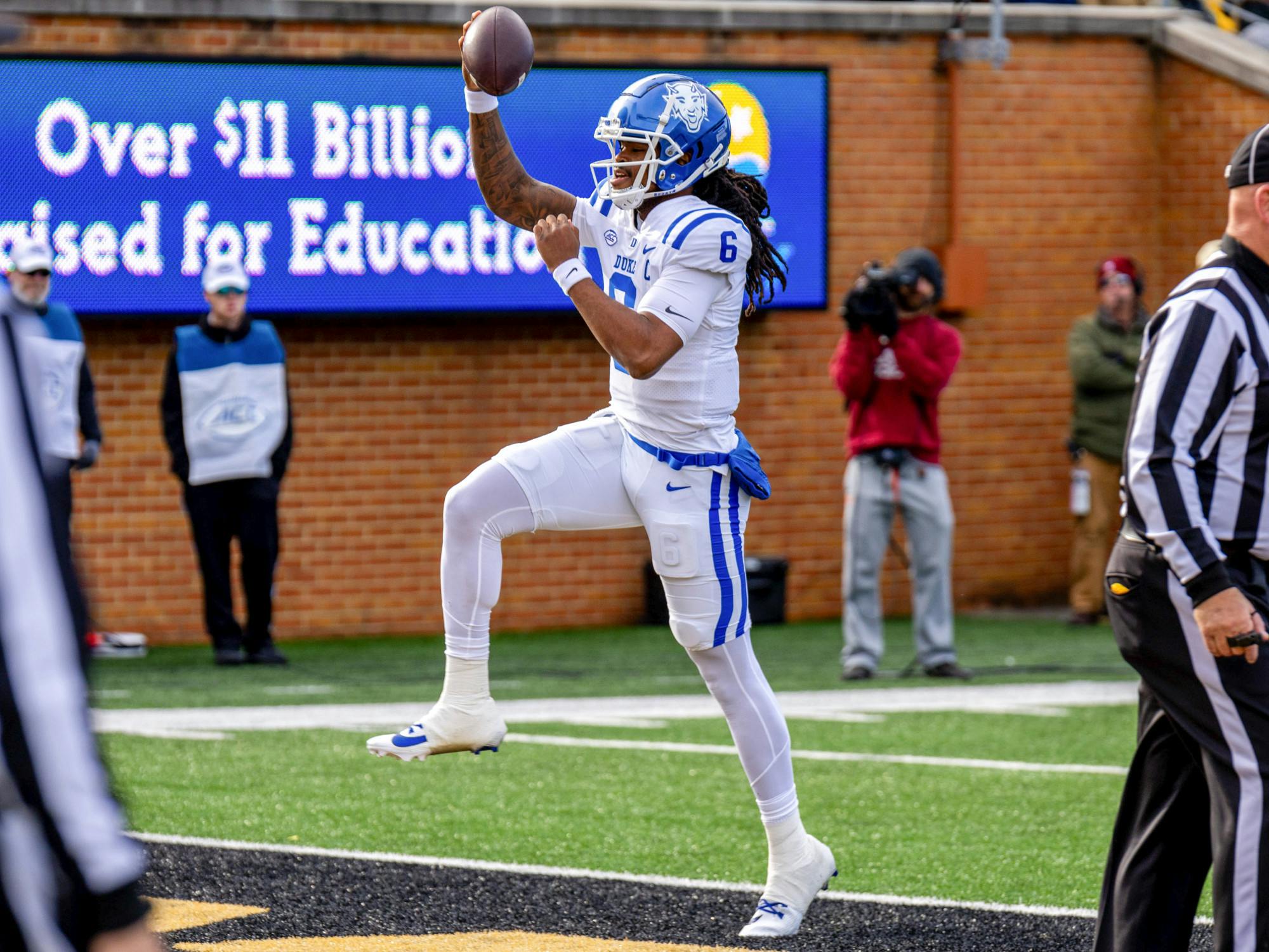 Extra point: Second-half surge helps Duke to final regular-season ...
