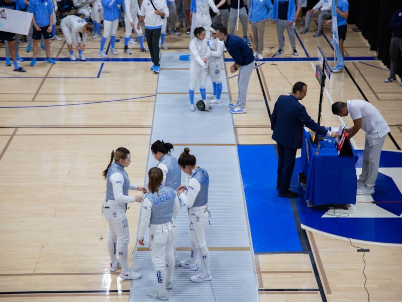Duke fencing experiences mixed results in Elite Invitational, last meet ...